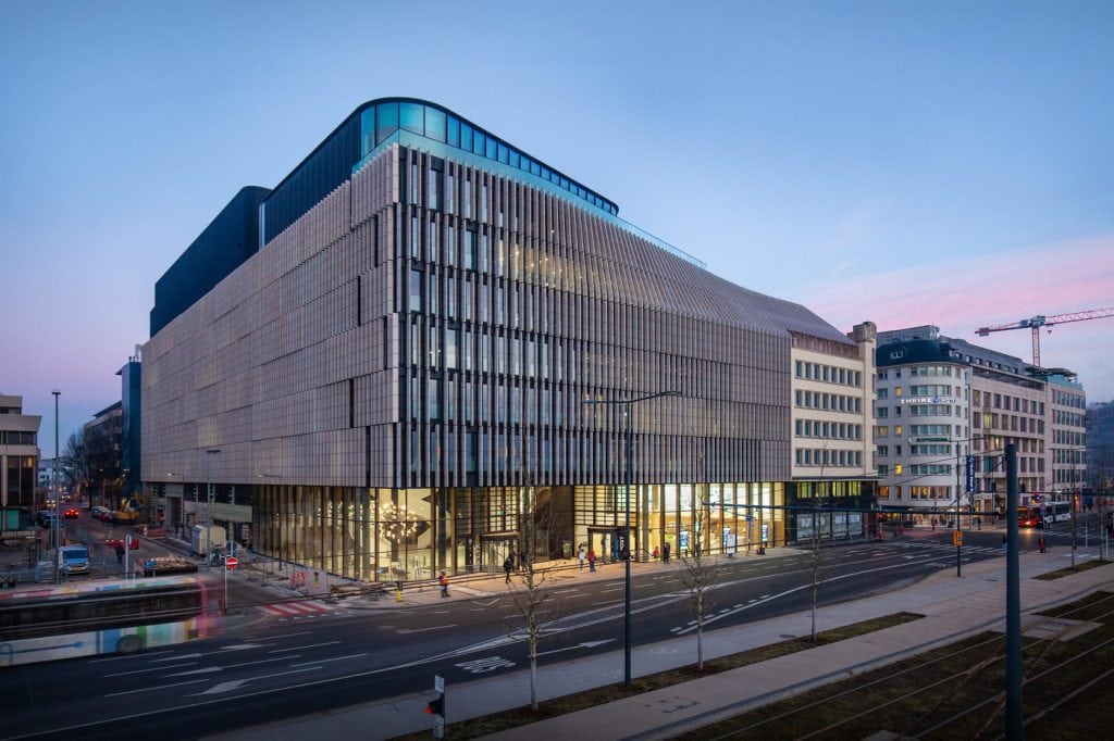 POST headquarters linking the contemporary and the historical, designed ...