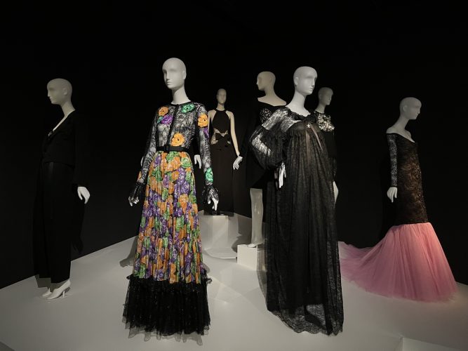 “Transparences”, the new exhibition at the musée Yves Saint Laurent in ...